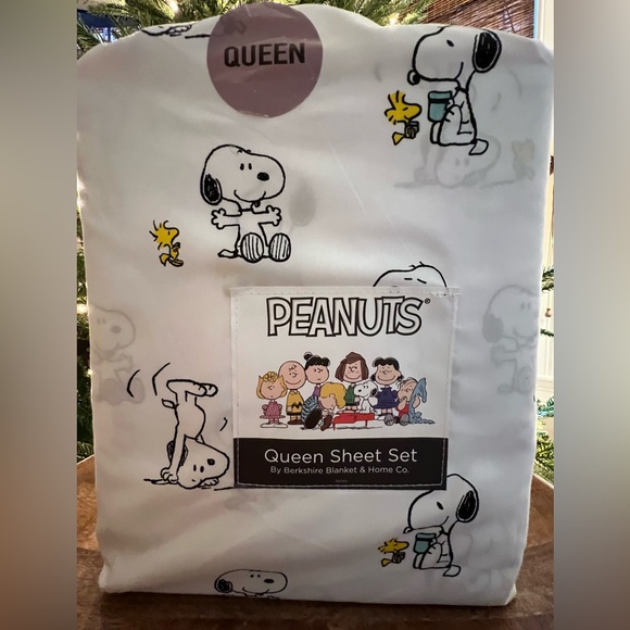 Peanuts | Bedding | Peanuts Snoopy Queen Sheet Set By Berkshire Blanket ...